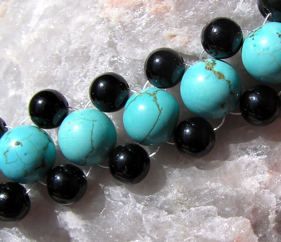 Turquoise & Black Onyx Gemstone Bracelet on Luulla